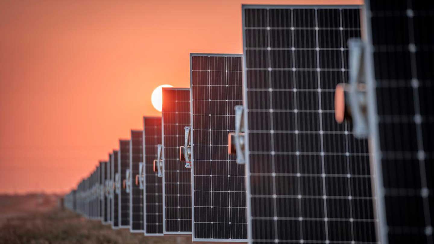 Solar Energy & Solar Battery Storage Projects | Ørsted